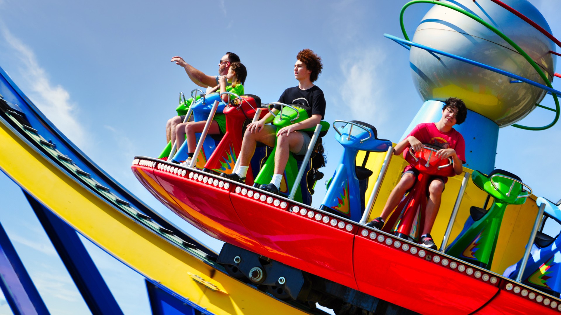 Hurricane Force 5 - Six Flags Fiesta Texas